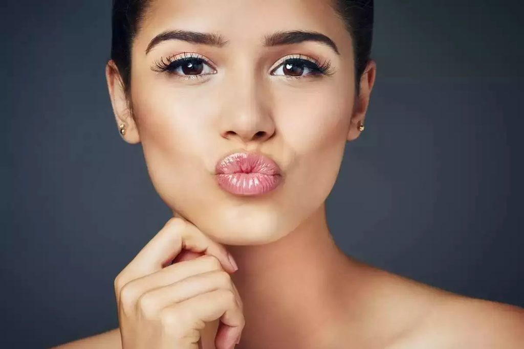 How To Heal Dry Lips In Winters? - Namyaa – Namyaa Skincare